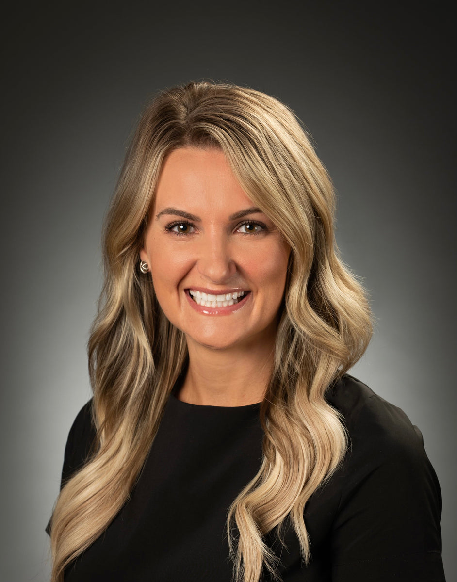 MEET OUR MERRYMAKER - SARAH DICKINSON – Hello Holidays